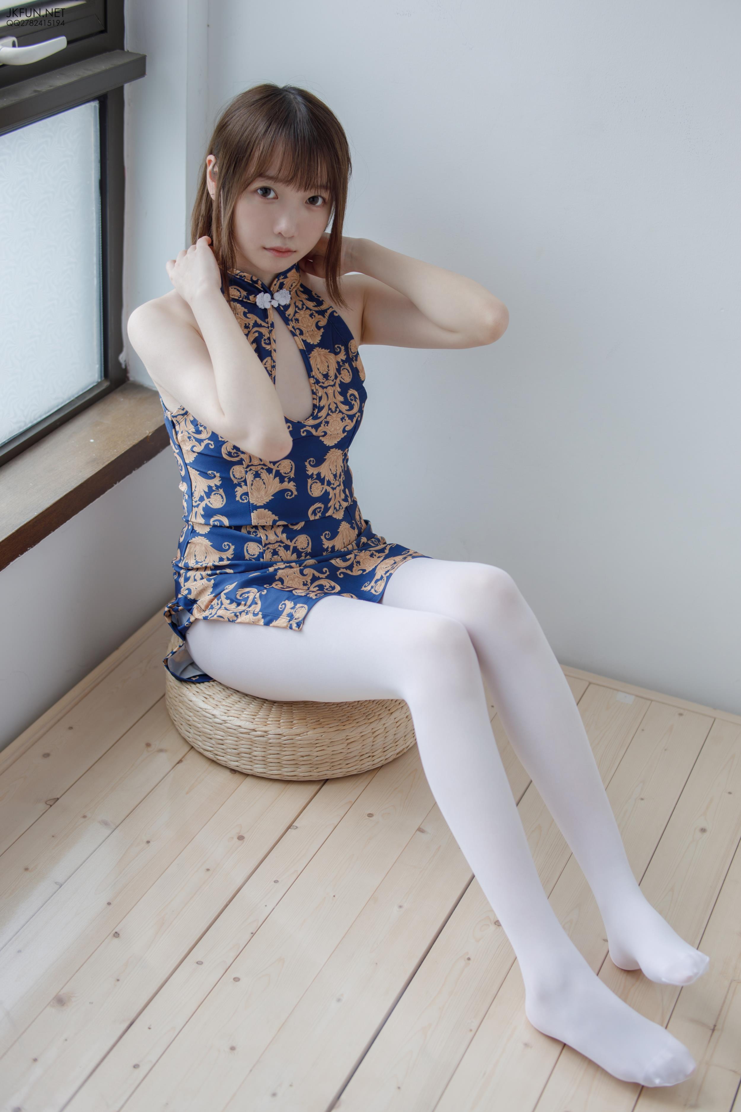 森萝财团 JKFUN 008 Aika 60D白丝踩酱肉包[130P] - 库里丝